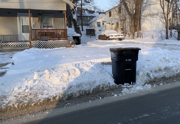 Curbside Cart Placement